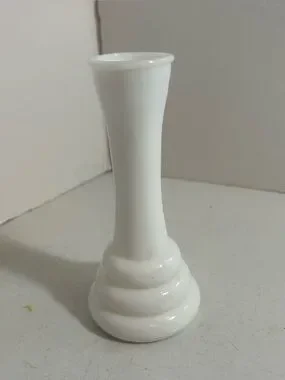 Vintage | Accents | 33 Vintage 960s White Milk Glass Beehive Base Bud ...